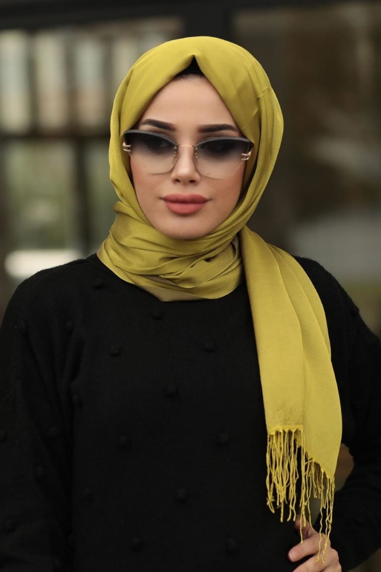 Lime Green Satin Plain Hijab - Um Anas - Islamic clothing, Hijabs, Abaya's, Kaftans