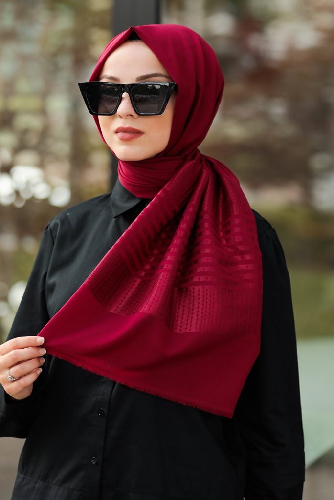Contrast Ruby Red Emerald Printed Hijab - Um Anas - Islamic clothing ...